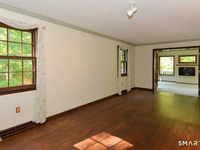house with 3 bedroom, Southbury CT ES105155901