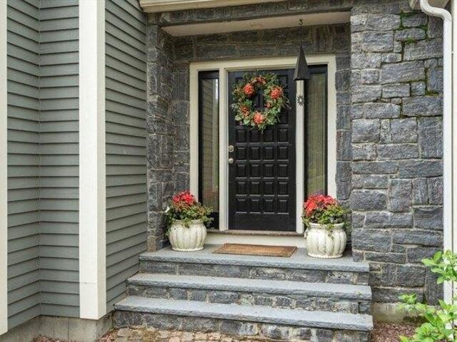 house with 3 bedroom, Southborough MA DS102593366