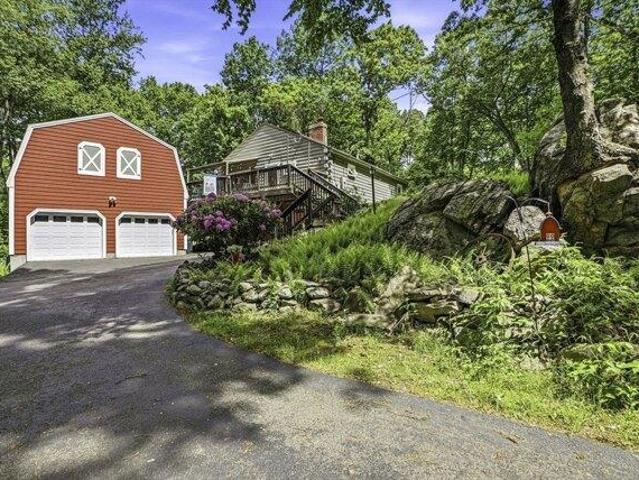 house with 3 bedroom, Southborough MA ES103436031