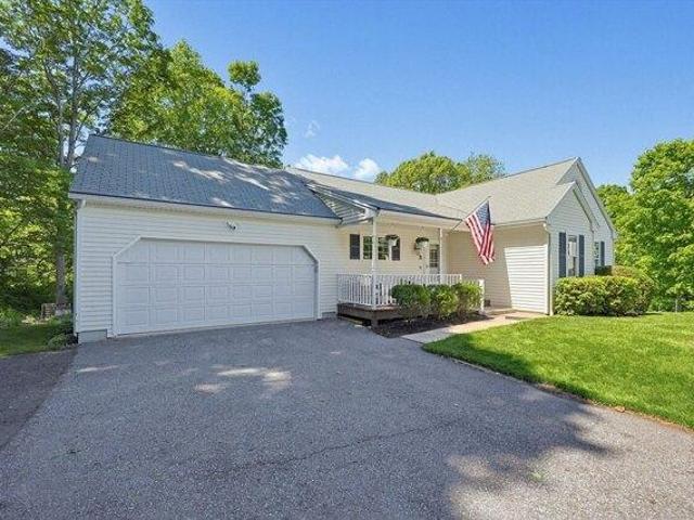 house with 3 bedroom, Southborough MA ES103440055
