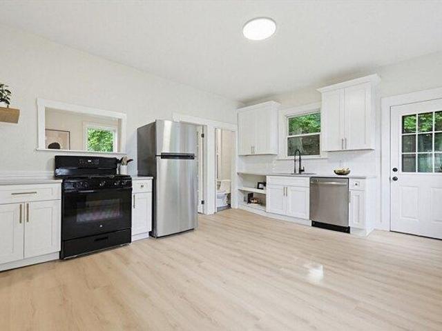 house with 3 bedroom, Southbridge MA ES103496701