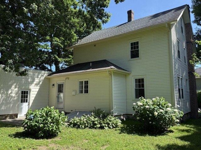 house with 3 bedroom, Southbridge MA ES104849445