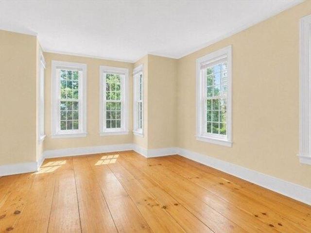 house with 3 bedroom, Southbridge MA ES105173283