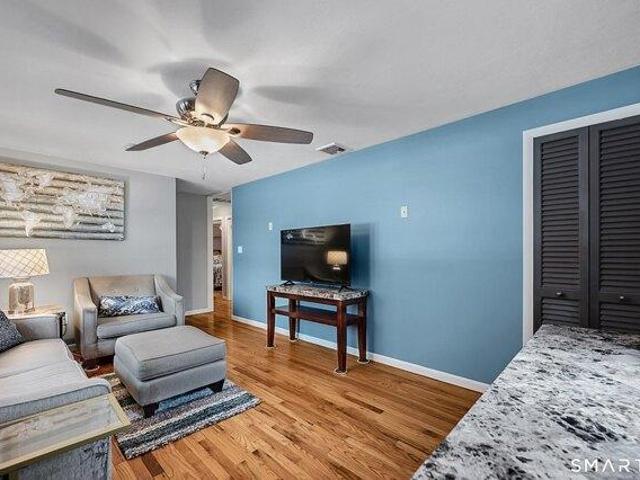 house with 3 bedroom, Southington CT DLS102155845