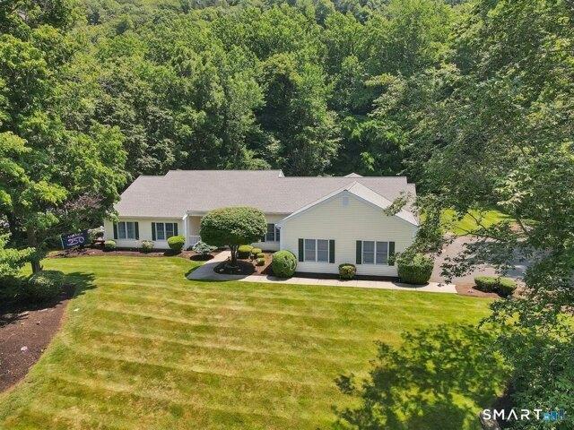 house with 3 bedroom, Southington CT DS104075052
