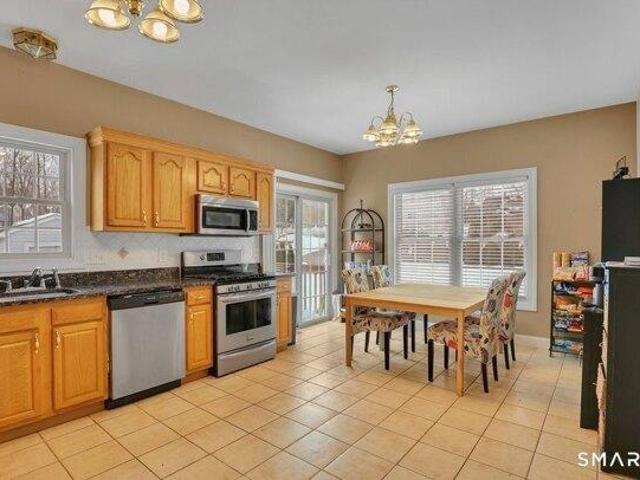 house with 3 bedroom, Southington CT DS104114763