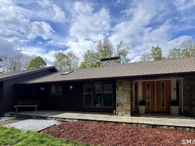 house with 3 bedroom, Southington CT ES103071995