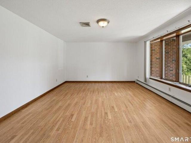 house with 3 bedroom, Southington CT ES104151739
