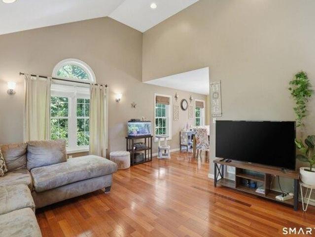 house with 3 bedroom, Southington CT ES104188555