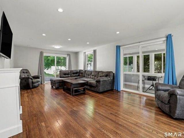 house with 3 bedroom, Southington CT ES104443170