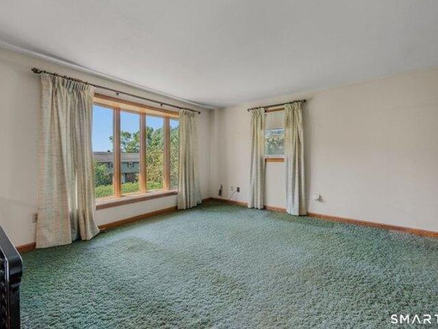 house with 3 bedroom, Southington CT ES105113903