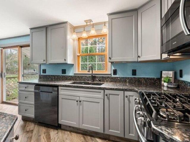 house with 3 bedroom, Southwick MA DLS102860447