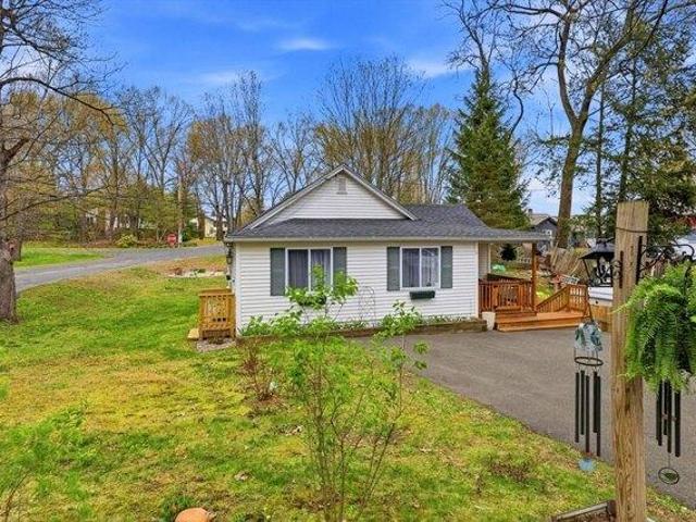 house with 3 bedroom, Southwick MA DLS102922761