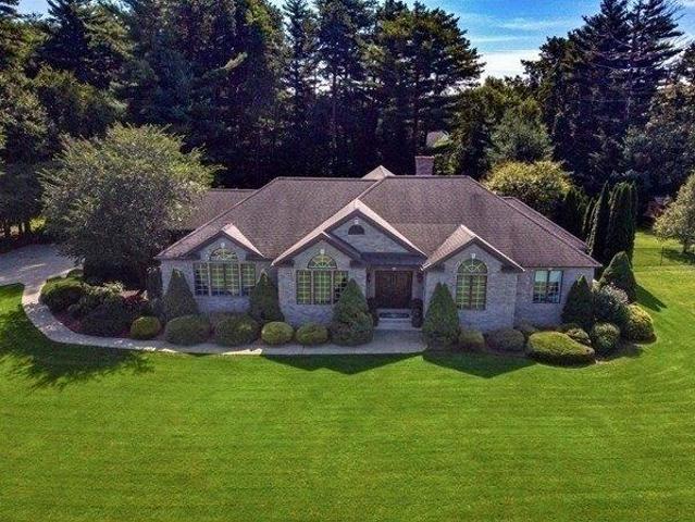 house with 3 bedroom, Southwick MA DS102923067