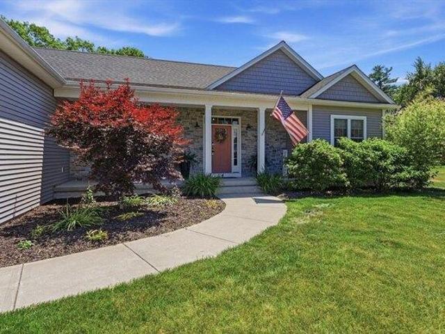 house with 3 bedroom, Southwick MA DS104153598