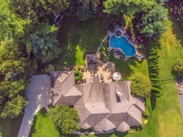 house with 3 bedroom, Southwick MA ES103443473