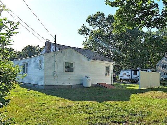 house with 3 bedroom, Southwick MA ES104112778
