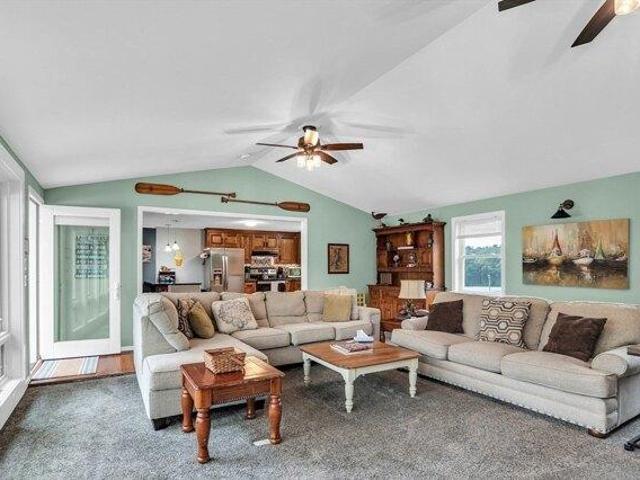 house with 3 bedroom, Southwick MA ES105106779