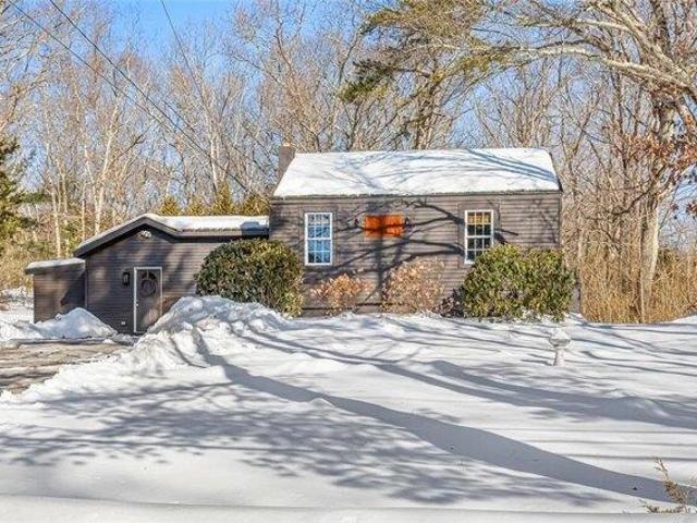 house with 3 bedroom, Smithfield RI DLS101780534