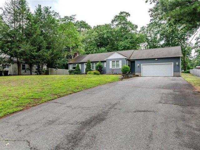 house with 3 bedroom, Smithfield RI DS104043990