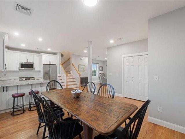 house with 3 bedroom, Smithfield RI DS104077755
