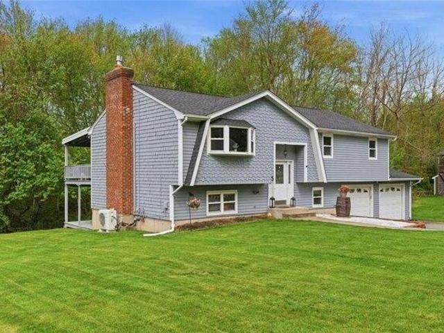 house with 3 bedroom, Smithfield RI DS102371186