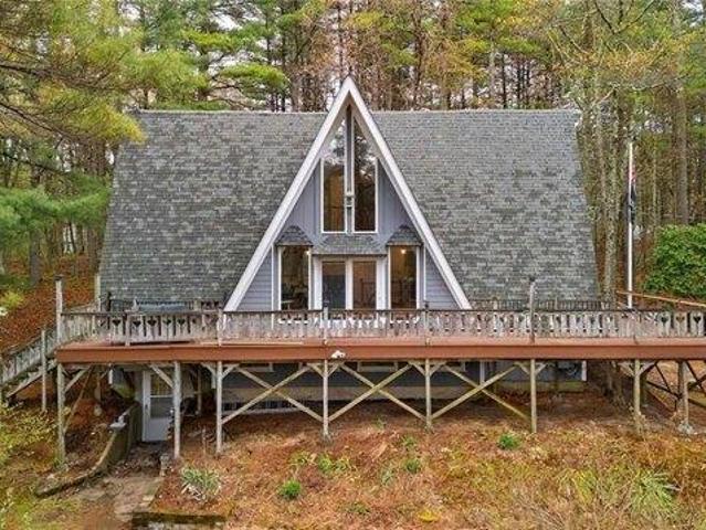 house with 3 bedroom, Smithfield RI DS102860860