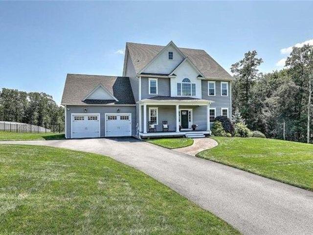 house with 3 bedroom, Smithfield RI ES104264791