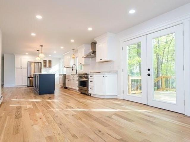 house with 3 bedroom, Smithfield RI ES104440794