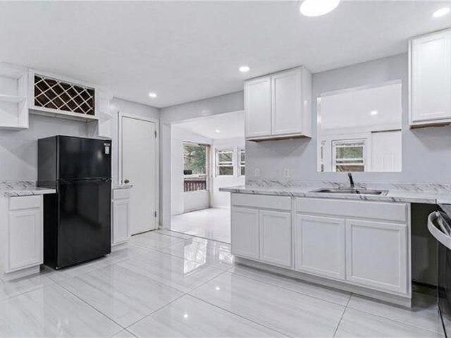house with 3 bedroom, Smithfield RI ES104568597