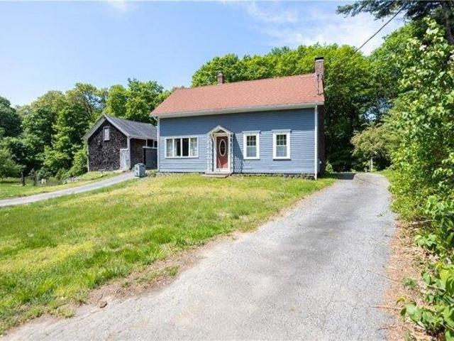 house with 3 bedroom, Smithfield RI ES103020306