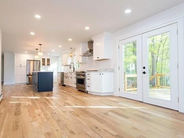 house with 3 bedroom, Smithfield RI ES103886918