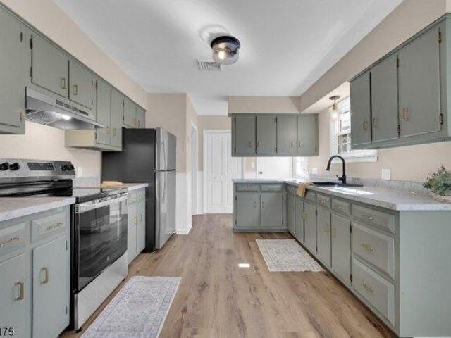 house with 3 bedroom, Sparta NJ DLS102584812