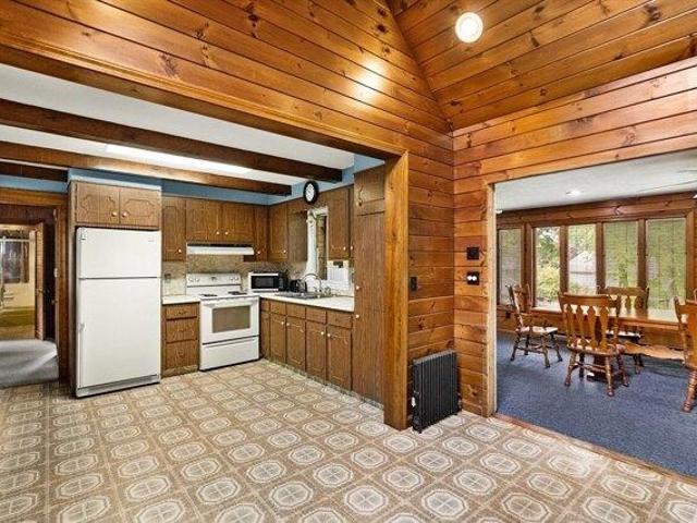 house with 3 bedroom, Spencer MA DLS102778679