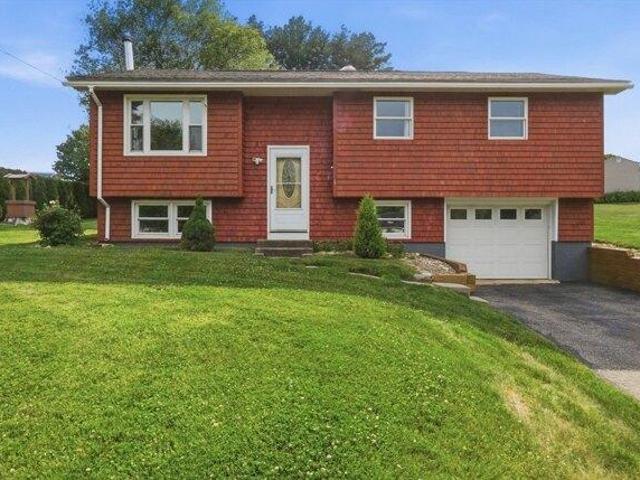 house with 3 bedroom, Spencer MA DS104151528