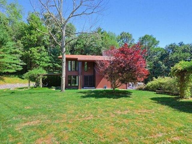 house with 3 bedroom, Spencer MA ES104044289