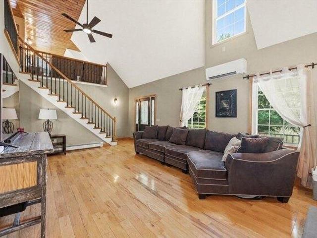 house with 3 bedroom, Spencer MA ES104569330
