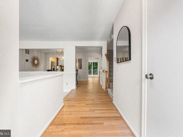 house with 3 bedroom, Springfield VA ES103627221