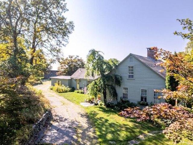 house with 3 bedroom, Springfield VT DLS102254878