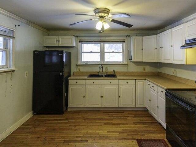 house with 3 bedroom, Springfield VT DS103101691