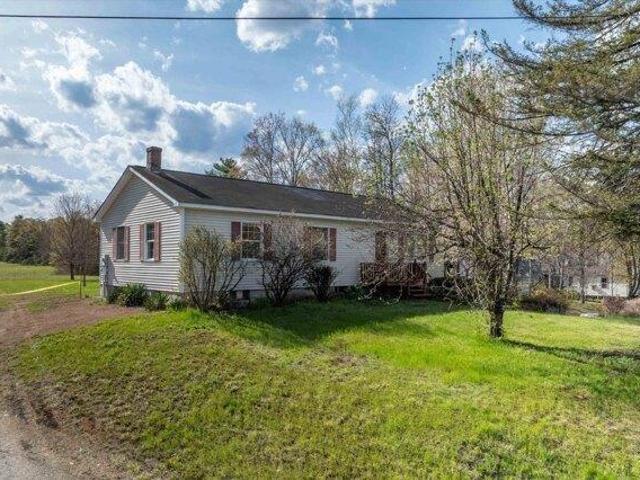 house with 3 bedroom, Springfield VT DS104352552