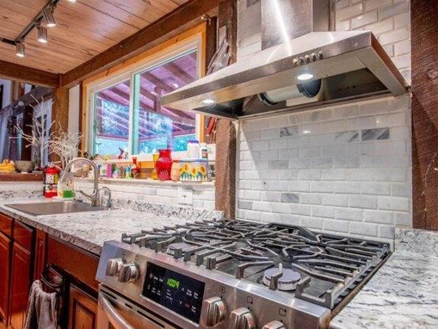 house with 3 bedroom, Springfield VT ES103886203