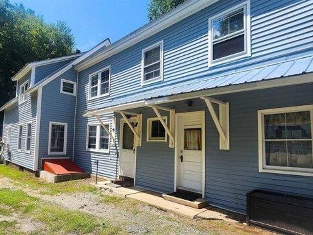 house with 3 bedroom, Springfield VT ES104654682