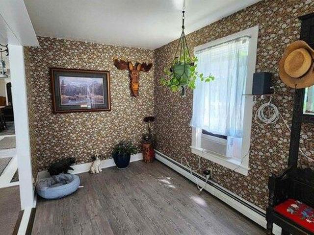 house with 3 bedroom, Springfield VT ES105159722