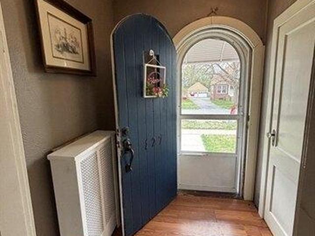 house with 3 bedroom, Springfield MA DLS101656649