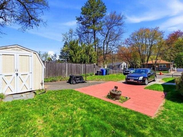 house with 3 bedroom, Springfield MA DS102476378