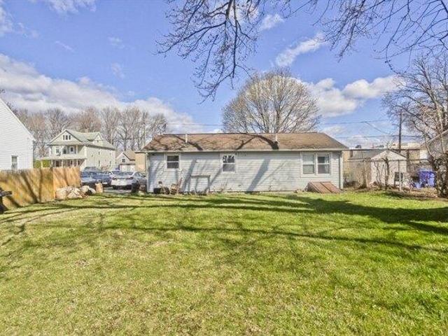 house with 3 bedroom, Springfield MA DS102565931