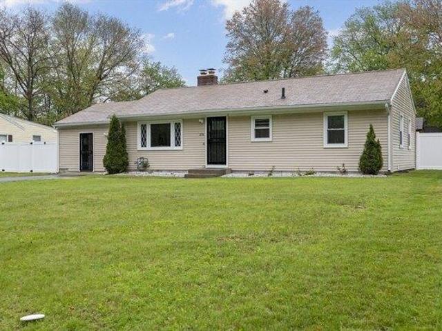 house with 3 bedroom, Springfield MA DS102761751