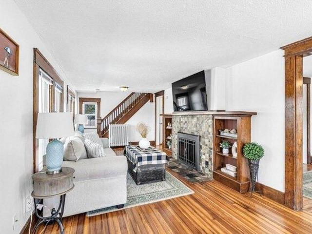 house with 3 bedroom, Springfield MA DS102798596