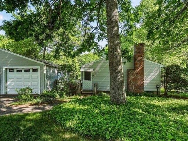 house with 3 bedroom, Springfield MA DS103249667